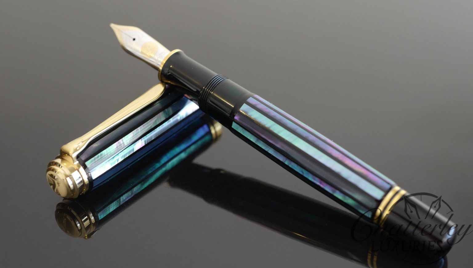 Pelikan Souverän M1000 Raden Green Ray Limited Edition Fountain Pen