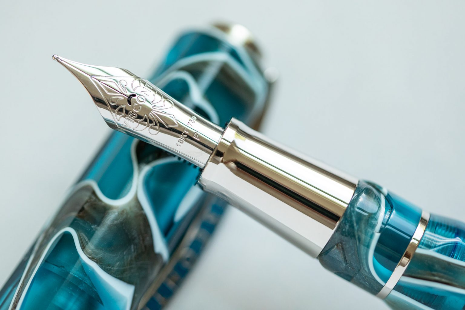 Visconti Opera Master Polynesia Oversized Limited Edition Fountain Pen