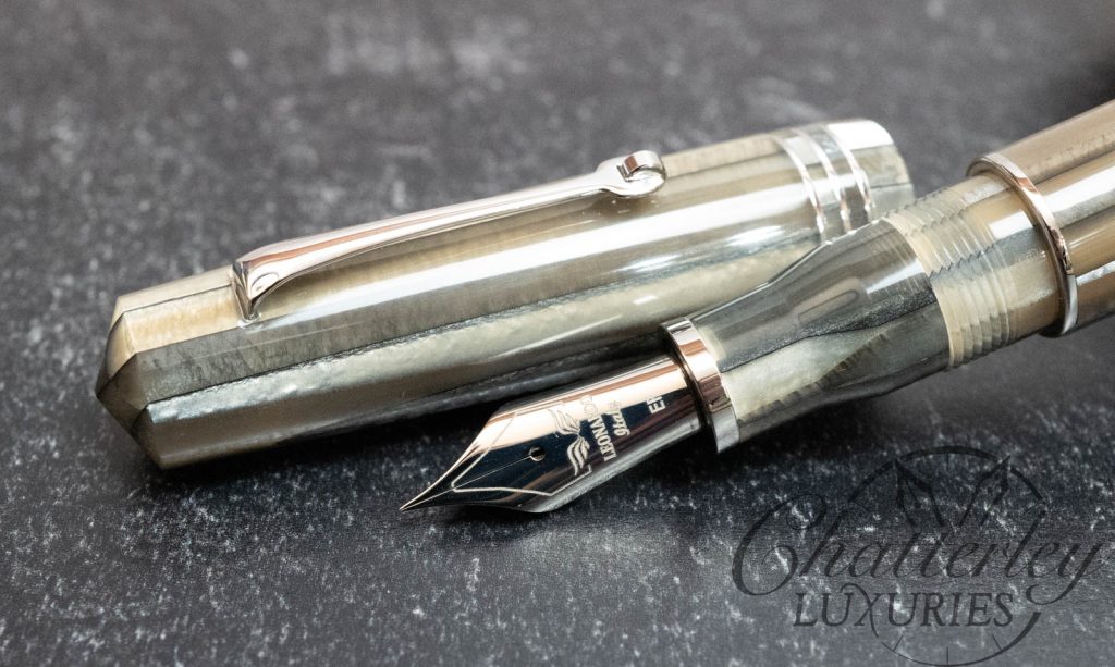 Leonardo Momento Zero Grande Sand Fountain Pen - Chatterley
